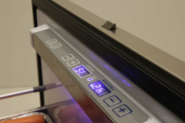 Isotherm Drawer DR65 Inox jääkaappi liukukoneistolla - Marinea ...